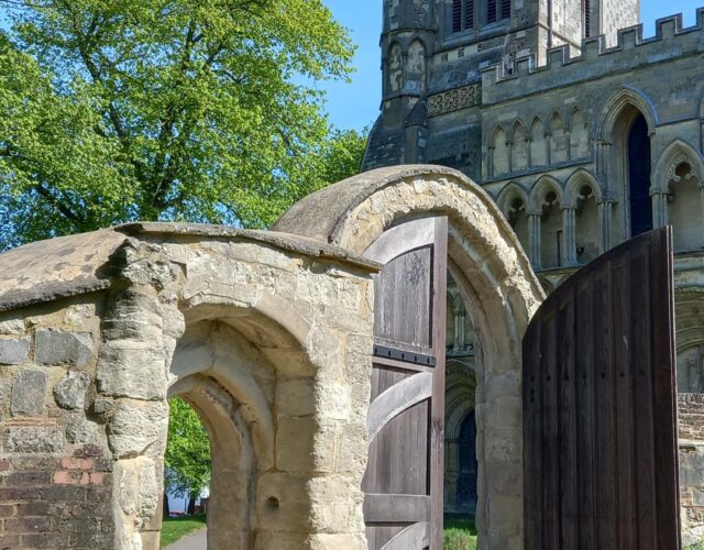 Priory Gardens - Dunstable Town Council
