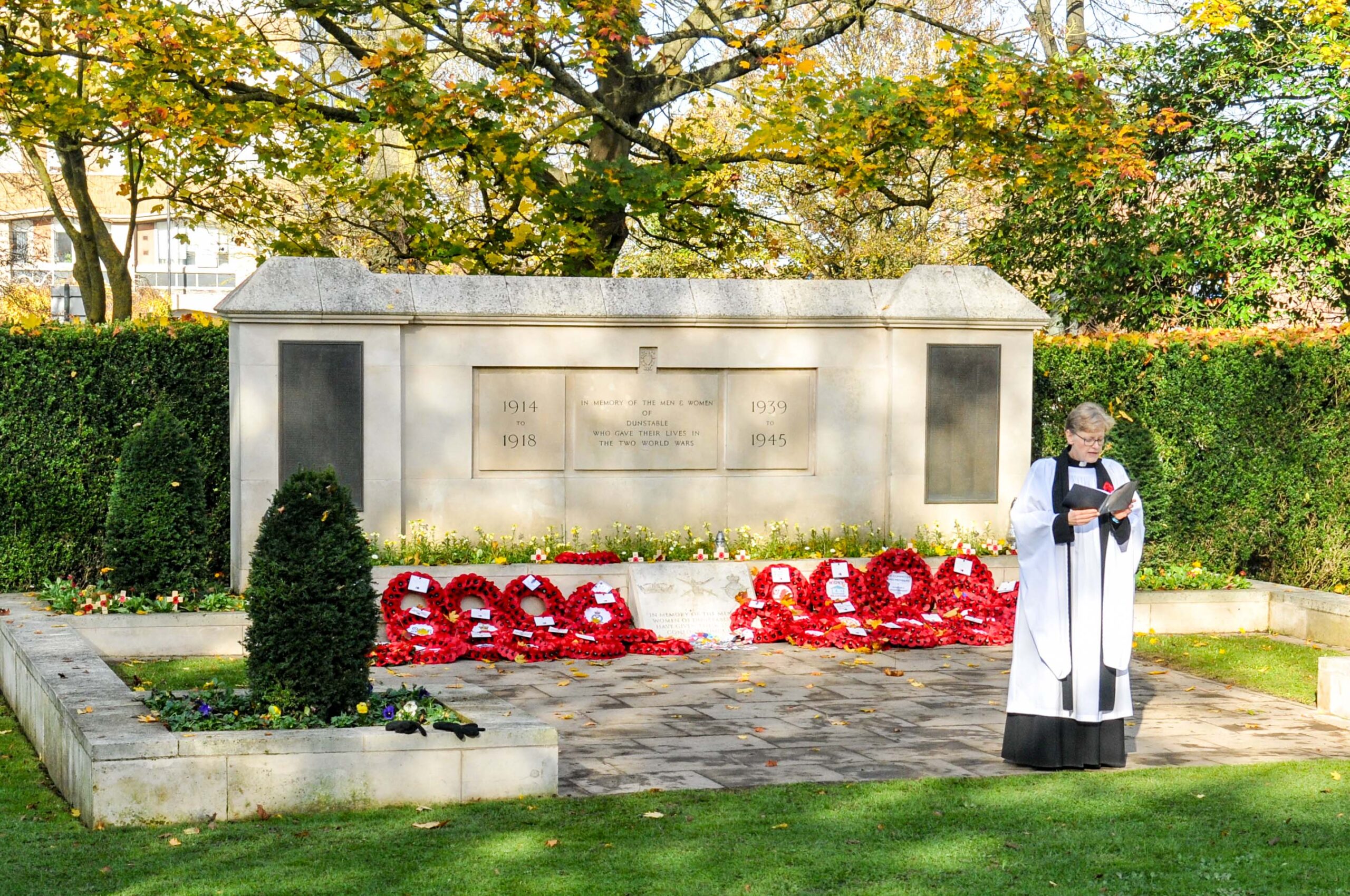 Priory Gardens - Dunstable Town Council